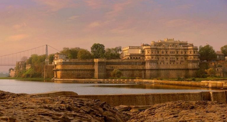 8 Famous Places to Visit in Morbi in Gujarat - Katiyar Sister