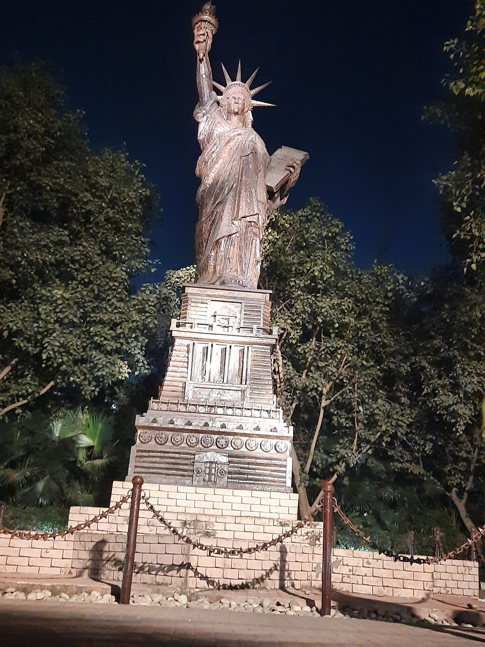Waste to Wonder Park - Seven Wonders Park Delhi - Katiyar Sister